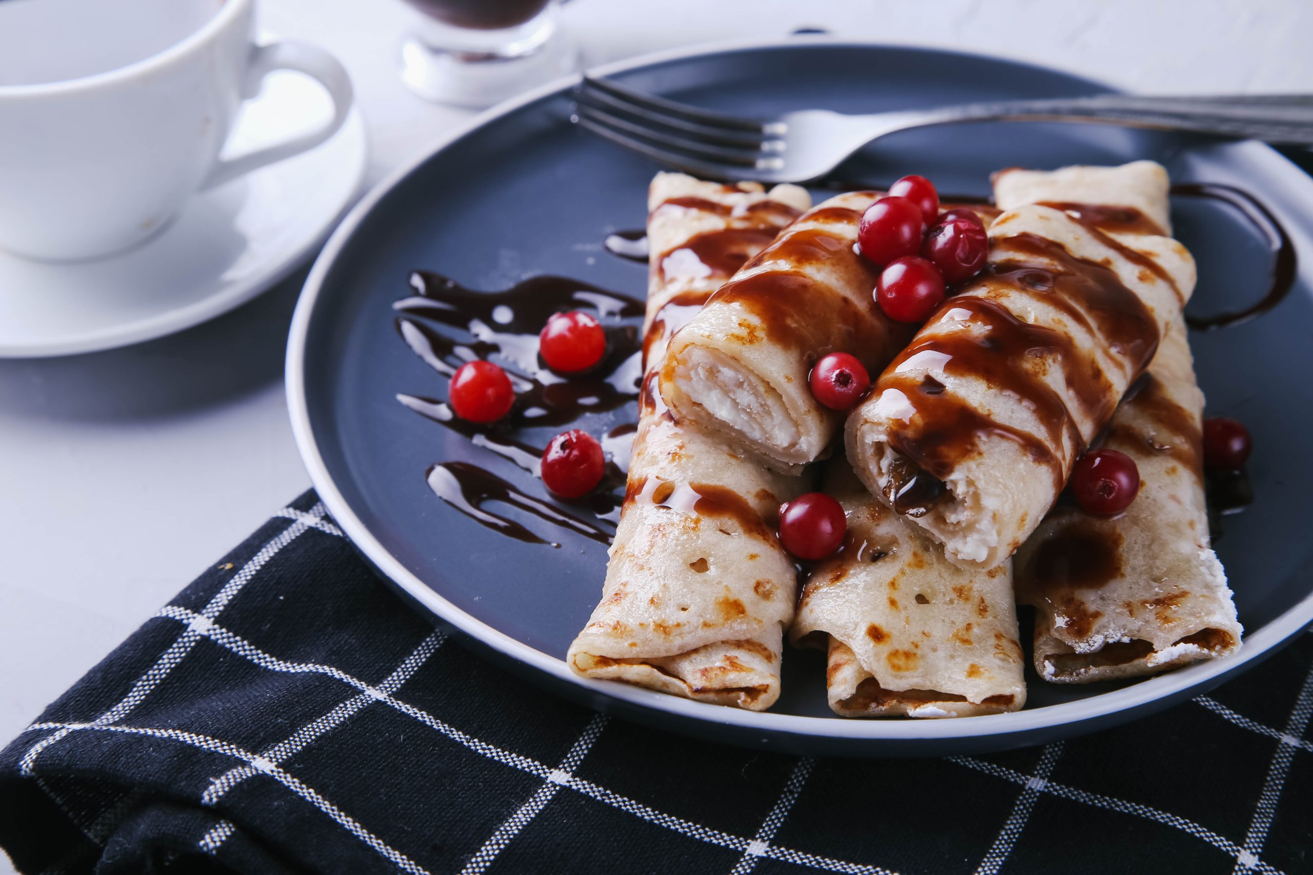 Creps con Nata y Frutos del Bosque - Recetas Con Amor